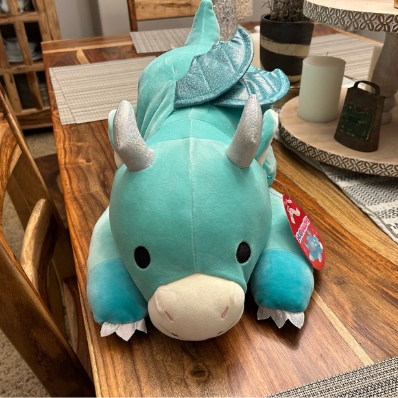 Squishmallows | Toys | Nwt 22 Miles The Teal Valentine Dragon Hugmallow ...